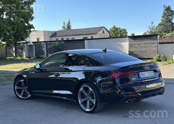 Black Audi S5 2020 in Riga, with an engine capacity of 3.00 L and mileage of 109 thousand km for 31900 €, photo 4 on AUTOMOTO.COM.LV