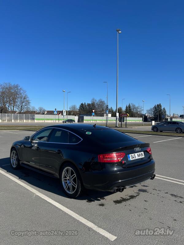 Melns Audi S5 2010 Tallina, ar dzinēja tilpumu 3.00 L un nobraukumu 201 tūkst. km par 15500 €, foto 1 vietnē AUTOMOTO.COM.LV