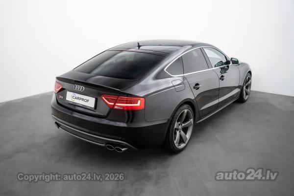 Black Audi S5 2012 in Tallinn, with an engine capacity of 3.00 L and mileage of 205 thousand km for 14999 €, photo 4 on AUTOMOTO.COM.LV