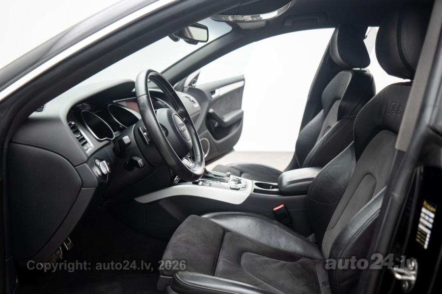 Black Audi S5 2012 in Tallinn, with an engine capacity of 3.00 L and mileage of 205 thousand km for 14999 €, photo 8 on AUTOMOTO.COM.LV