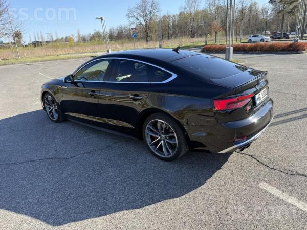 Melns Audi S5 2017 Rīga, ar dzinēja tilpumu 3.00 L un nobraukumu 185 tūkst. km par 27500 €, foto 2 vietnē AUTOMOTO.COM.LV