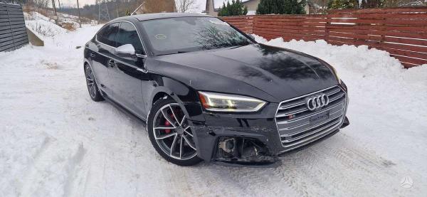 Black Audi S5 2018 in Vilnius, with an engine capacity of 3.00 L and mileage of 130 thousand km for 19600 €, photo 4 on AUTOMOTO.COM.LV