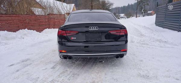 Black Audi S5 2018 in Vilnius, with an engine capacity of 3.00 L and mileage of 130 thousand km for 19600 €, photo 6 on AUTOMOTO.COM.LV
