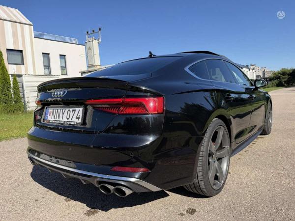 Melns Audi S5 2018 Kauņa, ar dzinēja tilpumu 3.00 L un nobraukumu 177 tūkst. km par 19500 €, foto 3 vietnē AUTOMOTO.COM.LV