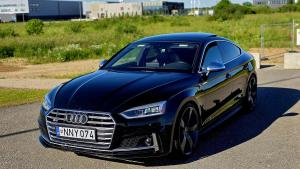 Black Audi S5 2018 in Siauliai, with an engine capacity of 3.00 L and mileage of 190 thousand km for 22000 €, photo  on AUTOMOTO.COM.LV