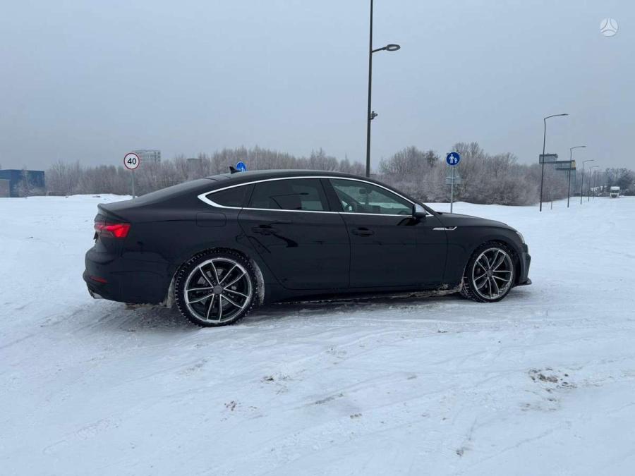Melns Audi S5 2019 Kauņa, ar dzinēja tilpumu 3.00 L un nobraukumu 126 tūkst. km par 23750 €, foto 8 vietnē AUTOMOTO.COM.LV