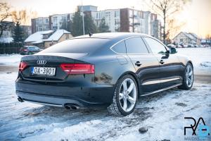 Melns Audi S5 2011 Rīga, ar dzinēja tilpumu 3.00 L un nobraukumu 289 tūkst. km par 11990 €, foto 2 vietnē AUTOMOTO.COM.LV