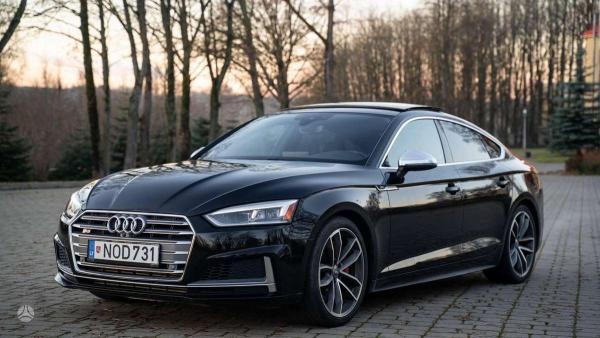 Black Audi S5 2018 in Vilnius, with an engine capacity of 3.00 L and mileage of 121 thousand km for 25000 €, photo 2 on AUTOMOTO.COM.LV