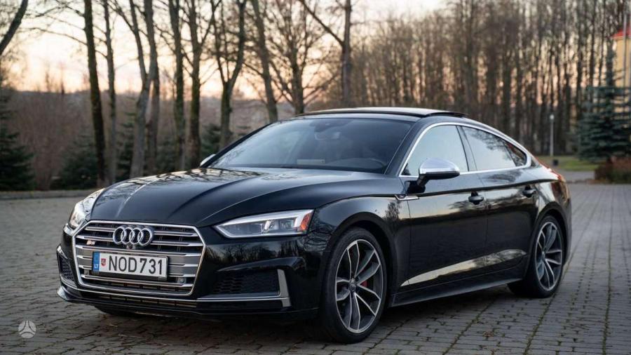 Melns Audi S5 2018 Viļņa, ar dzinēja tilpumu 3.00 L un nobraukumu 121 tūkst. km par 25000 €, foto 2 vietnē AUTOMOTO.COM.LV