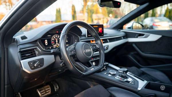 Black Audi S5 2018 in Vilnius, with an engine capacity of 3.00 L and mileage of 121 thousand km for 25000 €, photo 5 on AUTOMOTO.COM.LV