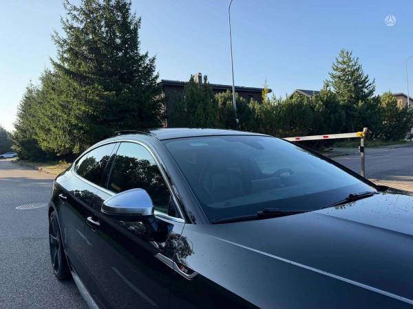 Black Audi S5 2019 in Siauliai, with an engine capacity of 3.00 L and mileage of 181 thousand km for 25999 €, photo 9 on AUTOMOTO.COM.LV
