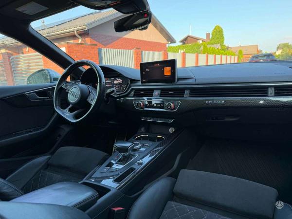 Black Audi S5 2019 in Siauliai, with an engine capacity of 3.00 L and mileage of 181 thousand km for 25999 €, photo 10 on AUTOMOTO.COM.LV
