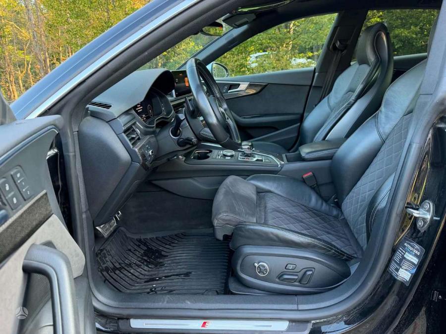 Black Audi S5 2019 in Siauliai, with an engine capacity of 3.00 L and mileage of 181 thousand km for 25999 €, photo 16 on AUTOMOTO.COM.LV