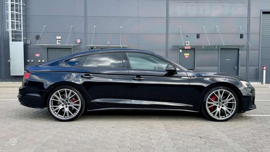 Melns Audi S5 2022 Viļņa, ar dzinēja tilpumu 3.00 L un nobraukumu 61 tūkst. km par 35890 €, foto 6 vietnē AUTOMOTO.COM.LV