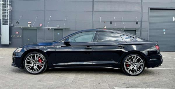 Melns Audi S5 2022 Viļņa, ar dzinēja tilpumu 3.00 L un nobraukumu 61 tūkst. km par 35890 €, foto 7 vietnē AUTOMOTO.COM.LV
