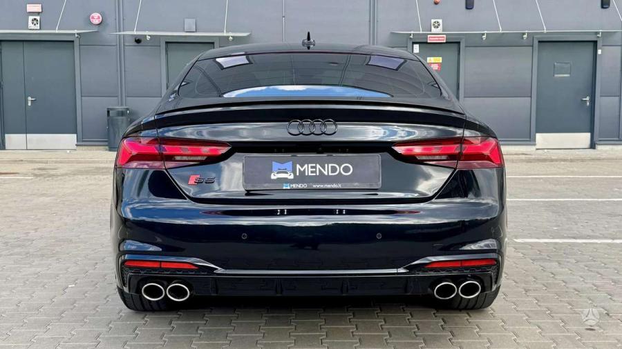 Melns Audi S5 2022 Viļņa, ar dzinēja tilpumu 3.00 L un nobraukumu 61 tūkst. km par 35890 €, foto 8 vietnē AUTOMOTO.COM.LV