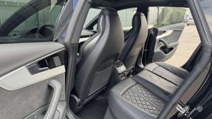 Melns Audi S5 2022 Viļņa, ar dzinēja tilpumu 3.00 L un nobraukumu 61 tūkst. km par 35890 €, foto 17 vietnē AUTOMOTO.COM.LV