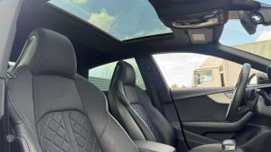 Melns Audi S5 2022 Viļņa, ar dzinēja tilpumu 3.00 L un nobraukumu 61 tūkst. km par 35890 €, foto 22 vietnē AUTOMOTO.COM.LV