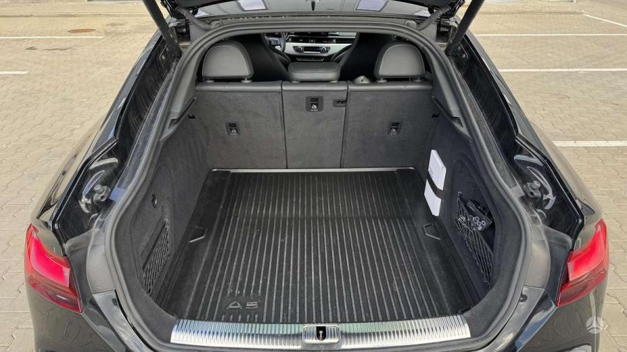 Melns Audi S5 2022 Viļņa, ar dzinēja tilpumu 3.00 L un nobraukumu 61 tūkst. km par 35890 €, foto 23 vietnē AUTOMOTO.COM.LV