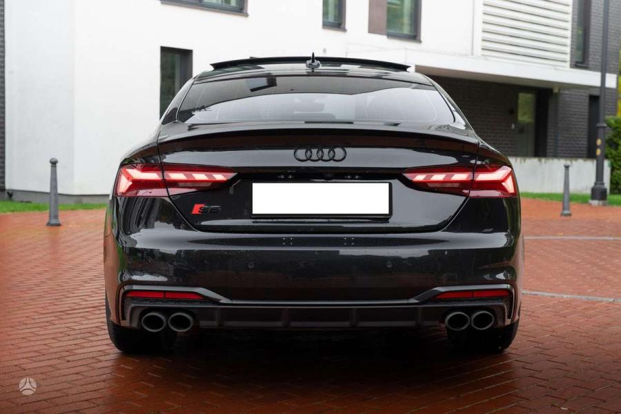 Black Audi S5 2023 in Vilnius, with an engine capacity of 3.00 L and mileage of 29 thousand km for 37950 €, photo 6 on AUTOMOTO.COM.LV