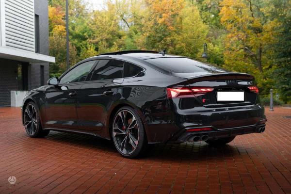 Audi S5 2023 Viļņa vietnē Melns Audi S5 2023 Viļņa, ar dzinēja tilpumu 3.00 L un nobraukumu 29 tūkst. km par 37950 €, foto 7 vietnē AUTOMOTO.COM.LV