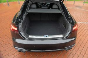 Black Audi S5 2023 in Vilnius, with an engine capacity of 3.00 L and mileage of 29 thousand km for 37950 €, photo 12 on AUTOMOTO.COM.LV