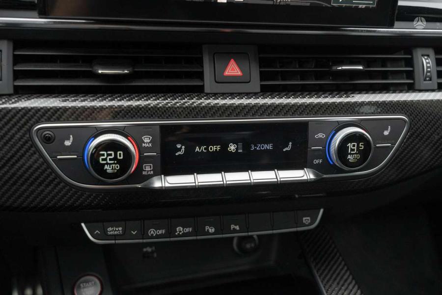Black Audi S5 2023 in Vilnius, with an engine capacity of 3.00 L and mileage of 29 thousand km for 37950 €, photo 31 on AUTOMOTO.COM.LV