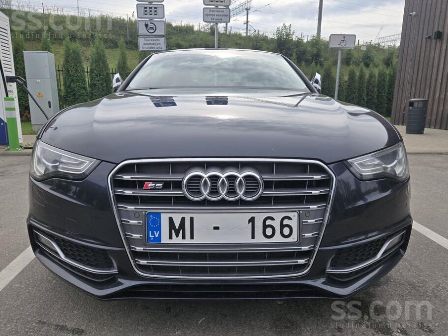 Blue Audi S5 2012 in Riga, with an engine capacity of 3.00 L and mileage of 331 thousand km for 9900 €, photo 1 on AUTOMOTO.COM.LV