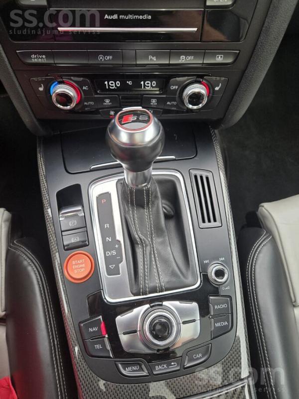 Blue Audi S5 2012 in Riga, with an engine capacity of 3.00 L and mileage of 331 thousand km for 9900 €, photo 7 on AUTOMOTO.COM.LV