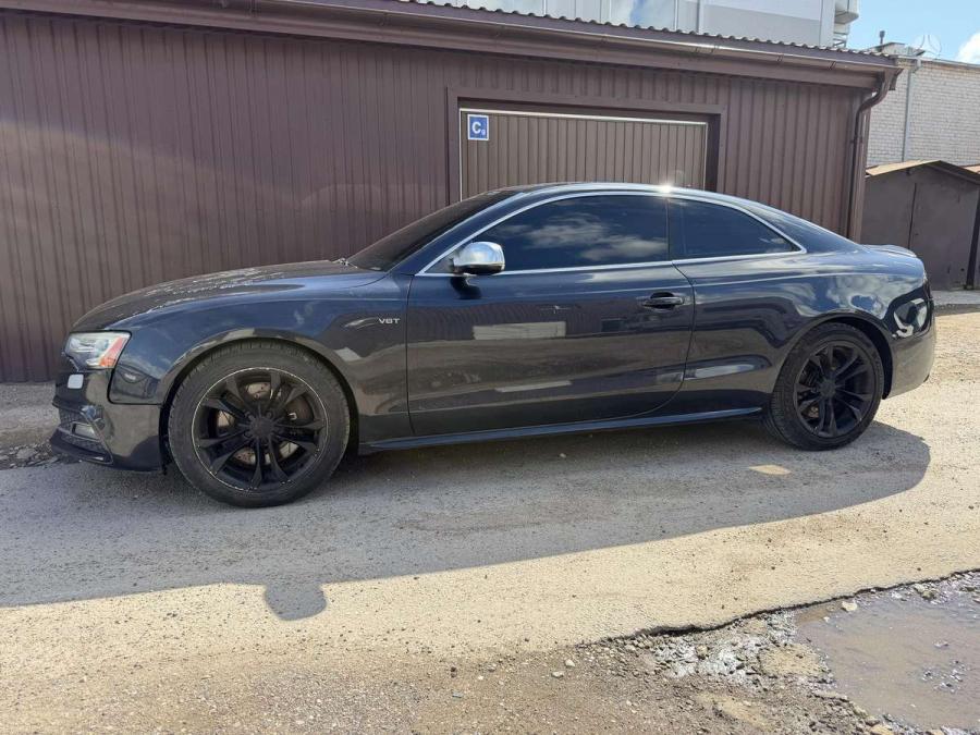 Zils Audi S5 2013 Šauļi, ar dzinēja tilpumu 3.00 L un nobraukumu 178 tūkst. km par 7000 €, foto 7 vietnē AUTOMOTO.COM.LV