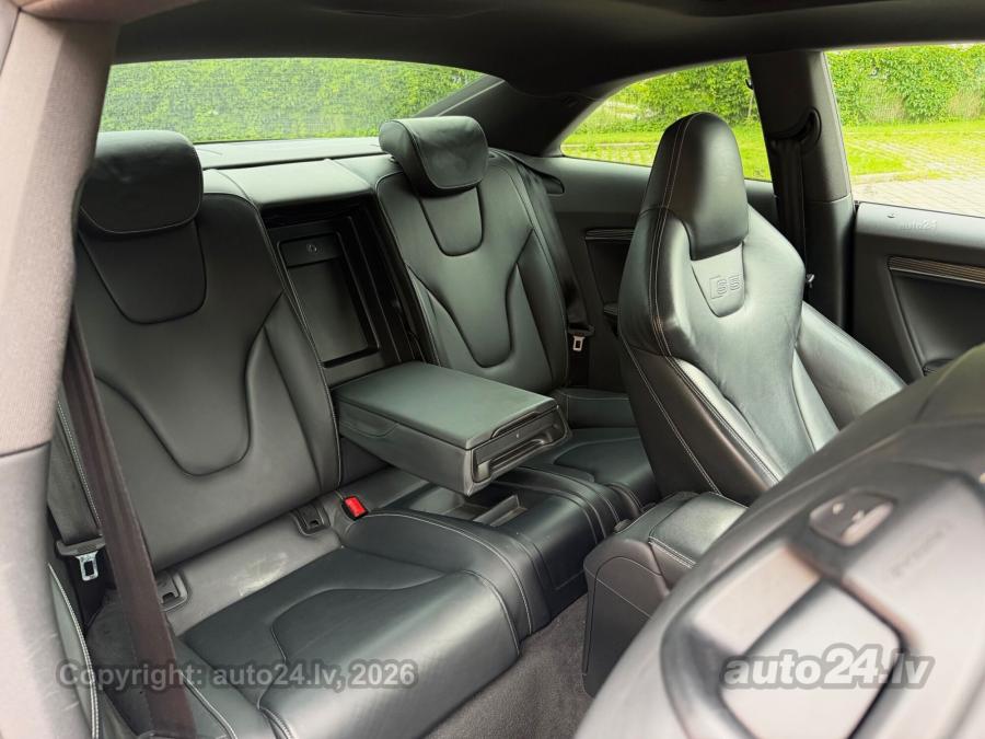 Синий Ауди С5 2014 в Тарту, объемом двигателя 3.00 л и пробегом 210 тыс. км за 12900 €, фото 11 на AUTOMOTO.COM.LV