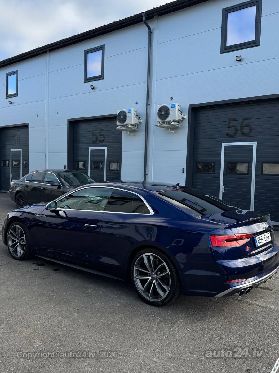Zils Audi S5 2017 Tallina, ar dzinēja tilpumu 3.00 L un nobraukumu 86 tūkst. km par 39000 €, foto 14 vietnē AUTOMOTO.COM.LV