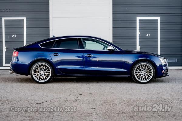 Zils Audi S5 2015 Pērnava, ar dzinēja tilpumu 3.00 L un nobraukumu 195 tūkst. km par 19900 €, foto 11 vietnē AUTOMOTO.COM.LV