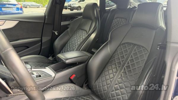 Синий Ауди С5 2018 в Таллин, объемом двигателя 3.00 л и пробегом 55 тыс. км за 40500 €, фото 7 на AUTOMOTO.COM.LV