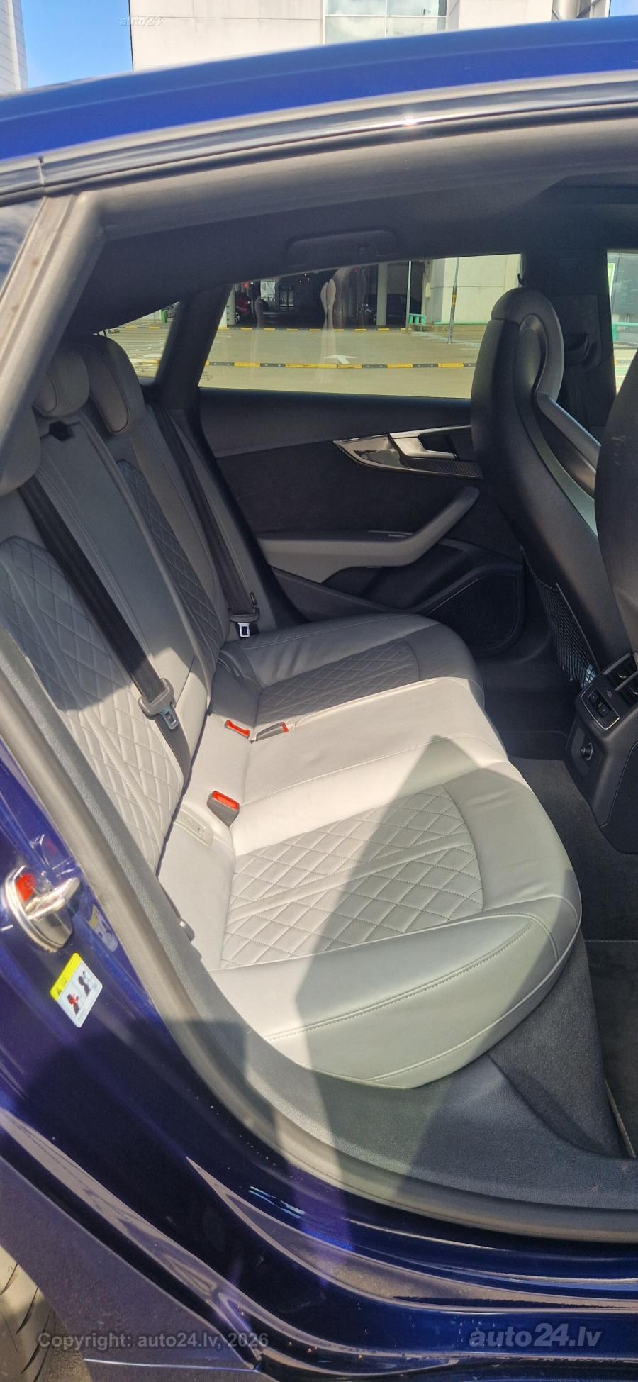 Zils Audi S5 2018 Tallina, ar dzinēja tilpumu 3.00 L un nobraukumu 95 tūkst. km par 37600 €, foto 10 vietnē AUTOMOTO.COM.LV