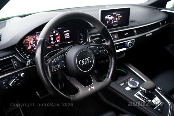 Zaļš Audi S5 2018 Tallina, ar dzinēja tilpumu 3.00 L un nobraukumu 180 tūkst. km par 25999 €, foto 11 vietnē AUTOMOTO.COM.LV