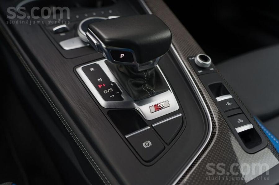 Pelēks Audi S5 2019 Rīga, ar dzinēja tilpumu 3.00 L un nobraukumu 39 tūkst. km par 34990 €, foto 31 vietnē AUTOMOTO.COM.LV