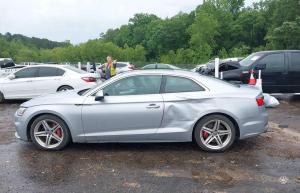 Grey Audi S5 2018 in Vilnius, with an engine capacity of 3.00 L and mileage of 305 thousand km for 11700 €, photo 6 on AUTOMOTO.COM.LV