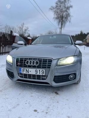 Grey Audi S5 2010 in Riga, with an engine capacity of 3.00 L and mileage of 245 thousand km for 11600 €, photo  on AUTOMOTO.COM.LV