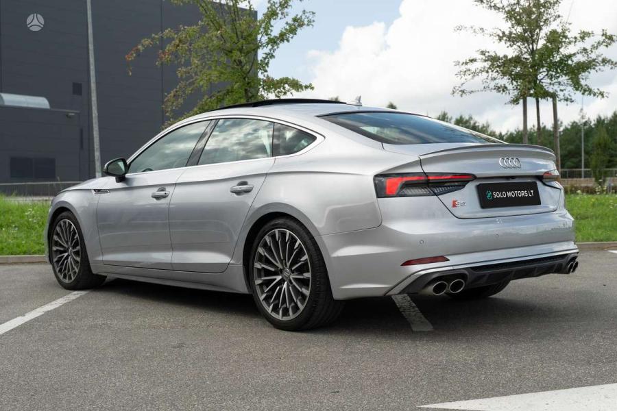 Grey Audi S5 2018 in Vilnius, with an engine capacity of 3.00 L and mileage of 144 thousand km for 23850 €, photo 5 on AUTOMOTO.COM.LV