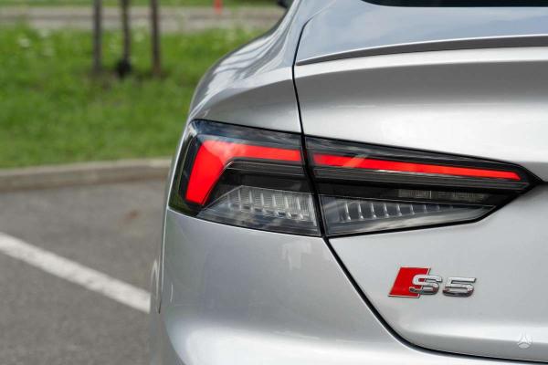 Grey Audi S5 2018 in Vilnius, with an engine capacity of 3.00 L and mileage of 144 thousand km for 23850 €, photo 6 on AUTOMOTO.COM.LV