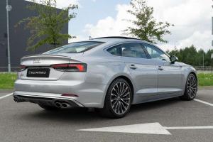 Grey Audi S5 2018 in Vilnius, with an engine capacity of 3.00 L and mileage of 144 thousand km for 23850 €, photo 8 on AUTOMOTO.COM.LV