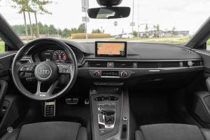 Grey Audi S5 2018 in Vilnius, with an engine capacity of 3.00 L and mileage of 144 thousand km for 23850 €, photo 16 on AUTOMOTO.COM.LV