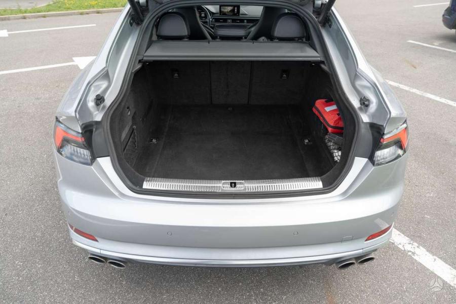 Grey Audi S5 2018 in Vilnius, with an engine capacity of 3.00 L and mileage of 144 thousand km for 23850 €, photo 19 on AUTOMOTO.COM.LV