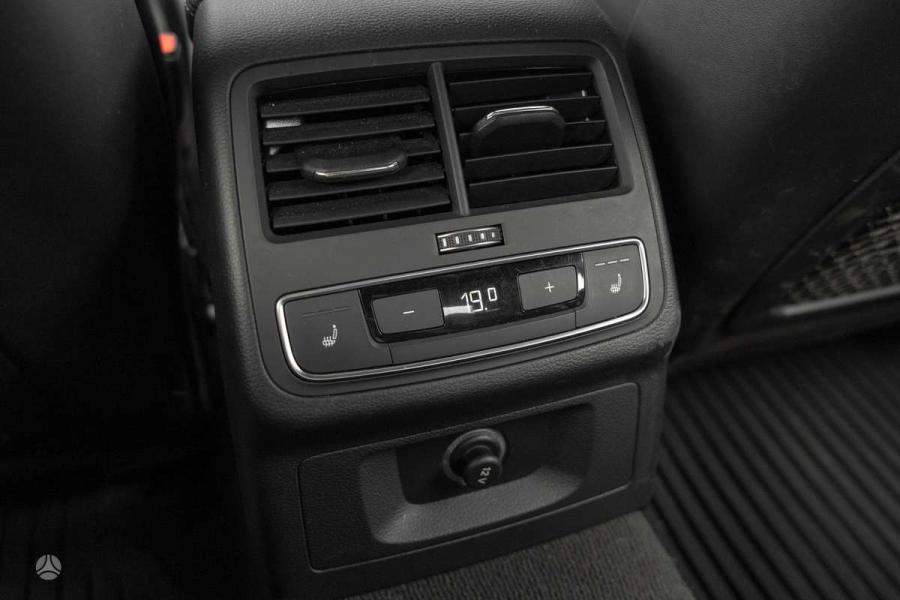 Grey Audi S5 2018 in Vilnius, with an engine capacity of 3.00 L and mileage of 144 thousand km for 23850 €, photo 34 on AUTOMOTO.COM.LV