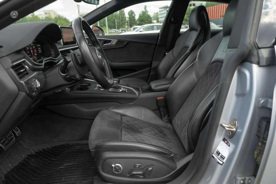 Pelēks Audi S5 2018 Viļņa, ar dzinēja tilpumu 3.00 L un nobraukumu 144 tūkst. km par 23850 €, foto 15 vietnē AUTOMOTO.COM.LV