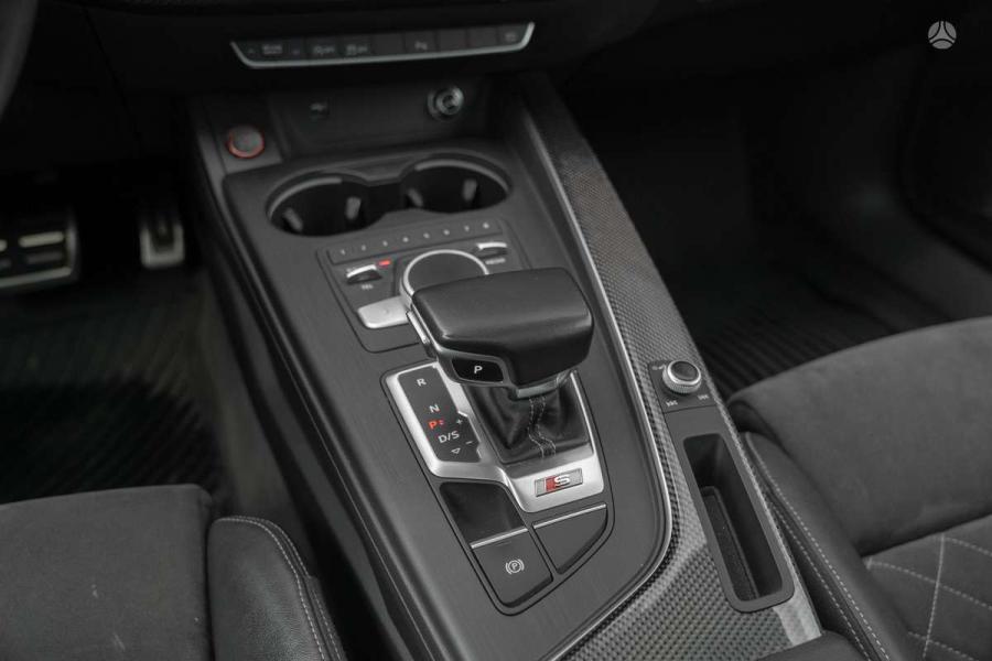 Pelēks Audi S5 2018 Viļņa, ar dzinēja tilpumu 3.00 L un nobraukumu 144 tūkst. km par 23850 €, foto 31 vietnē AUTOMOTO.COM.LV