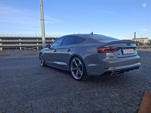 Ауди С5 2019 в Каунас на AUTOMOTO.COM.LV Серый Ауди С5 2019 в Каунас, объемом двигателя 3.00 л и пробегом 22 тыс. км за 34000 €, фото 8 на AUTOMOTO.COM.LV