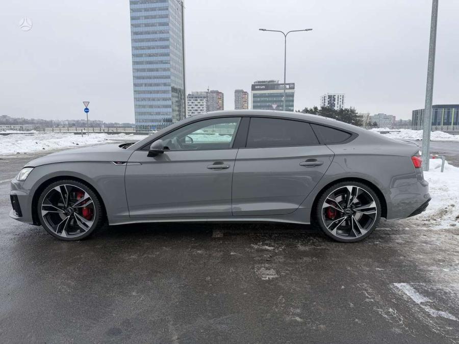Grey Audi S5 2020 in Vilnius, with an engine capacity of 0.00 L and mileage of 29 thousand km for 36000 €, photo 4 on AUTOMOTO.COM.LV