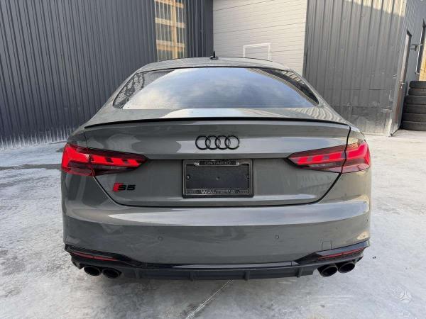 Audi S5 2025 Šauļi vietnē Pelēks Audi S5 2025 Šauļi, ar dzinēja tilpumu 3.00 L un nobraukumu 27 tūkst. km par 12400 €, foto 4 vietnē AUTOMOTO.COM.LV